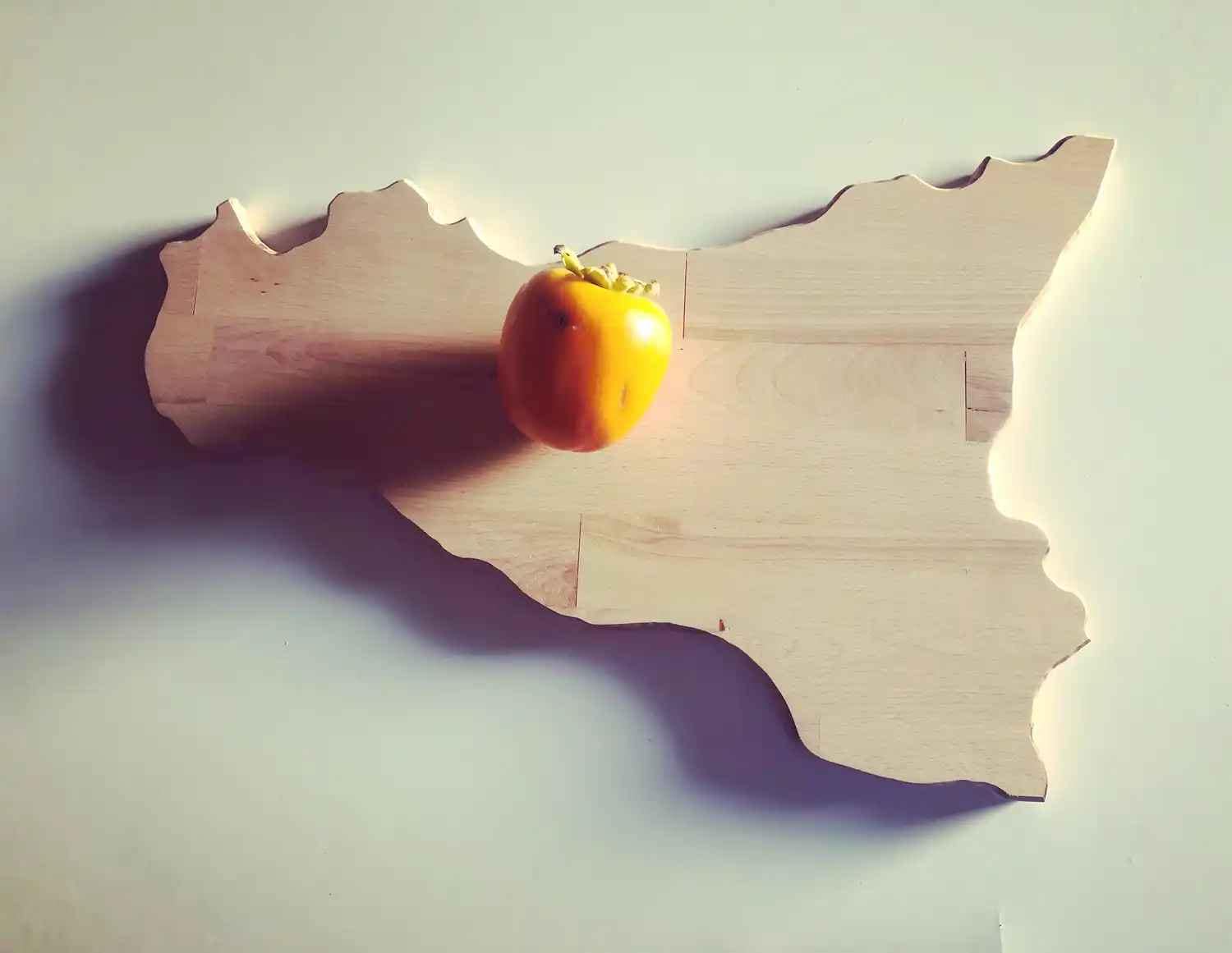 Tagliere In Legno A Forma Di Sicilia - WoodDecor